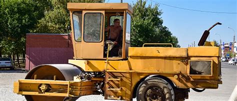 Vibratory Rollers In Compaction Selecting The Right Equipment