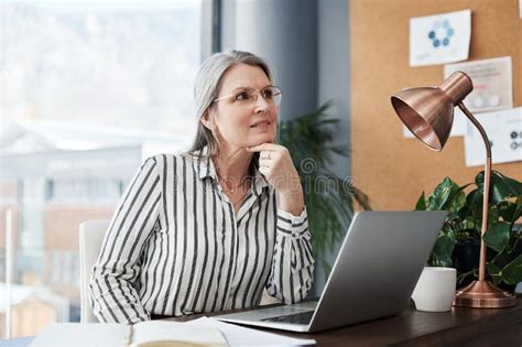 Cant Steal My Pride Sweetheart Its Inside A Mature Businesswoman Lost In Lost In A Modern