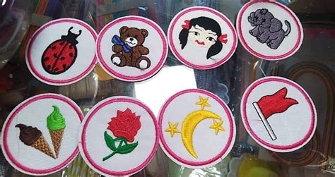 Хэрэгтэй Хэвлэл Даавуун болон цаасан таних тэмдгүүд Үнэ Facebook