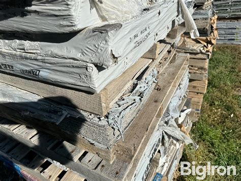 Colored Shingles Construction Bigiron