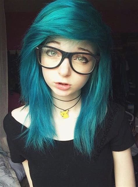 40 Cute Emo Hairstyles For Teens Boys And Girls Buzz 2018