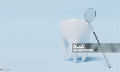치아는 파란색 배경에 치과 검사 거울을 가두습니다 치과 및 건강 관리 개념 3d 일러스트 렌더링 치과 의사에 대한 스톡 사진 및