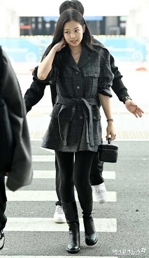 블랙핑크 제니 올블랙 공항패션 엑s Hd포토 네이트 뉴스 블랙핑크 제니 올블랙 공항패션 엑s Hd포토 네이트 뉴스