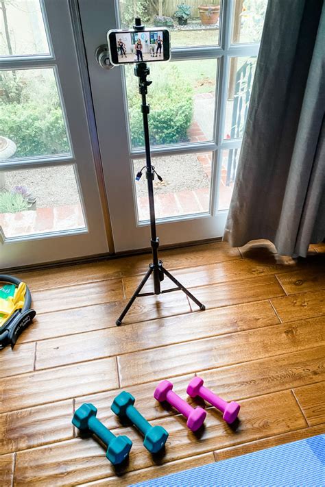 Staying motivated to work out at home une femme d un certain âge