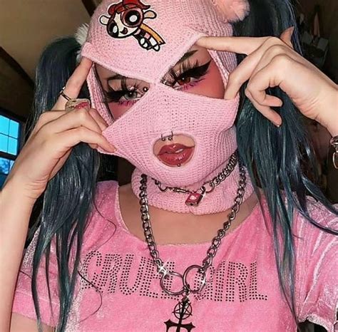 Pin Em Girl