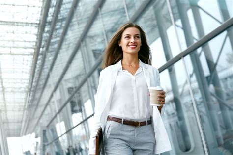 12 Ambition Examples In Life And Work With Tips