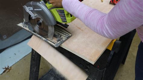 How To Use A Circular Saw Power Tools 101 Tutorial For Newbies Includes Video