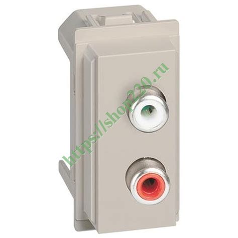 Розетка с двумя разъемами RCA 1 модуль BTicino Living Now песочный ...