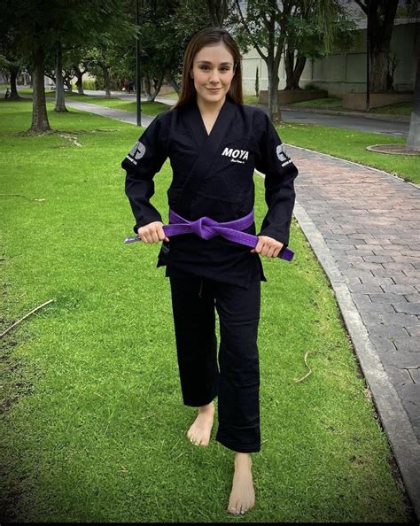 New Ufc Flyweight Champ Alexa Grasso Rcelebbarefoot