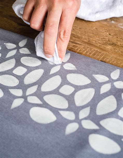 How To Stencil On Fabric Tjhoko Paint