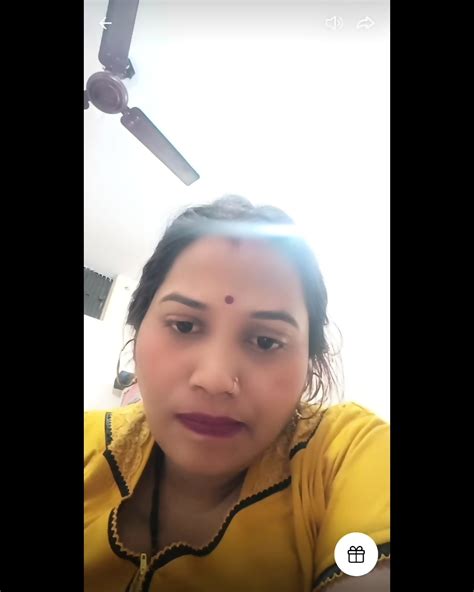 Singh 697 Neha Singh Tango Model Aunty Saare Removing And Naughty Wearing 300124 Eporner