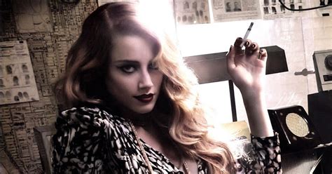 Nomadic Dap Vintage Hair Amber Heard In Vogue Italias November Issue