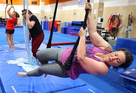 Photos Cirque Tumble Cheer In Capitola Offers Class In Circus Arts Santa Cruz Sentinel