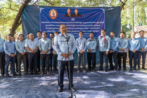 រួមសុខ រួមទុក្ខជាមួយប្រជាជន នៅជាមួយប្រជាជនក្នុងគ្រាលំបាក ឯកឧត្តម រិន វីរ