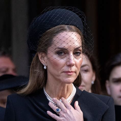 Meghan Markle Reveals A Rare Glimpse At Her Much Altered Engagement Ring Stack In A Behind The