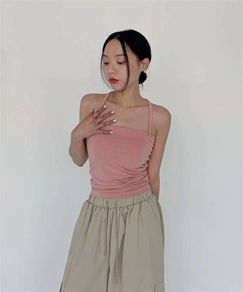 🌟주문폭주퀄리티보장착한가격🌟 필수소장 소프트텐션 홀터 나시 7color 끈나시 민소매 홀터넥 이너 레이어드 데일리 봄