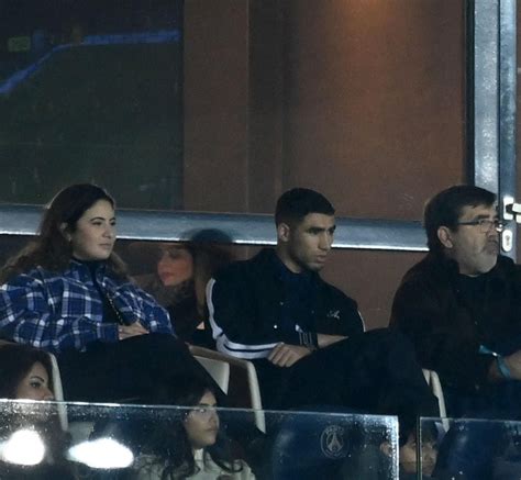 تصاویر خبرساز و جنجالی اشرف حکیمی در کنار یک زن