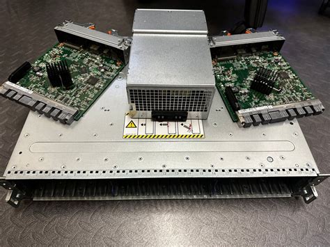 Emc Sae 2u Storage Array Expansion 047 000 148 Gebraucht In