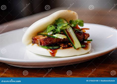 Bao Bun With Pork Belly Scallions And Hoisin Sauce Stock Illustration