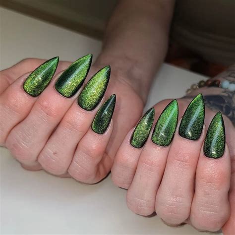 40 Cat Eye Nails With Ideas To Inspire You Parade