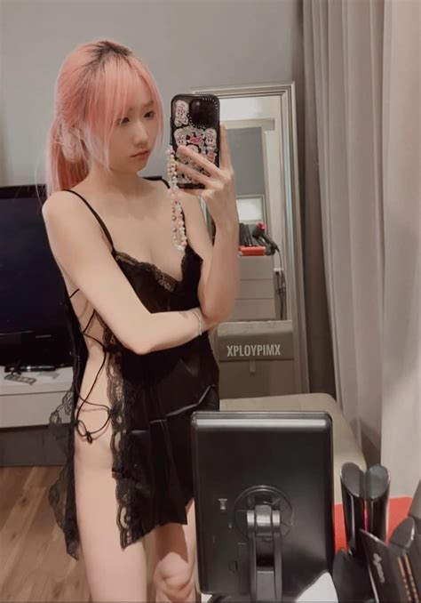 Xploypimx พร้อมนอนละ 😋 Facebook