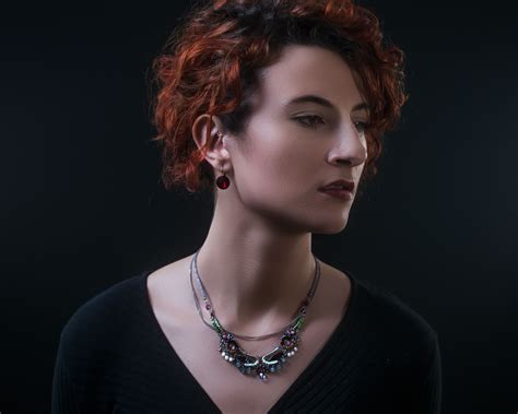 Striking Both The Model And The Ayala Bar Necklace Bar Necklace Jewelry Inspiration Necklace