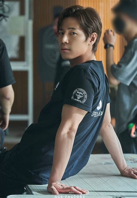 9 Fascinating Facts About Korean Actor Lee Kyu Hyung