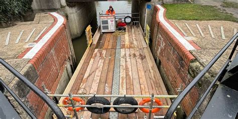Canals And Locks Scafffloat