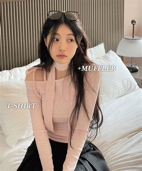 Set 머플러리본티 린느 머플러 리본 원숄더 롱슬리브 티셔츠 세트 2color 에이블리