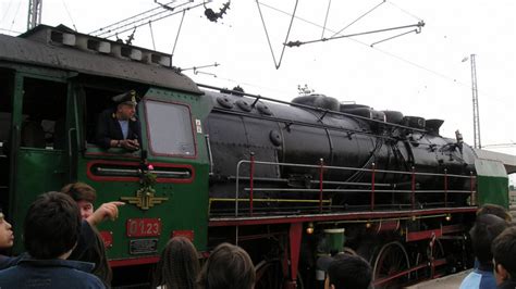 БДЖ подарява на деца в неравностойно положение разходка с парен локомотив до Банкя Новини бг