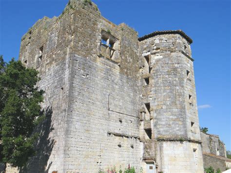 Larressingle Kalesi • Konumu Fotoğrafları Ve Hakkındaki Bilgiler