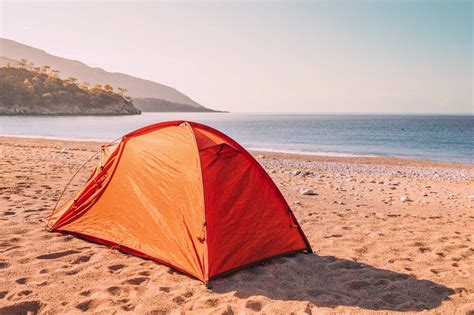 Czy Można Spać W Namiocie Na Plaży