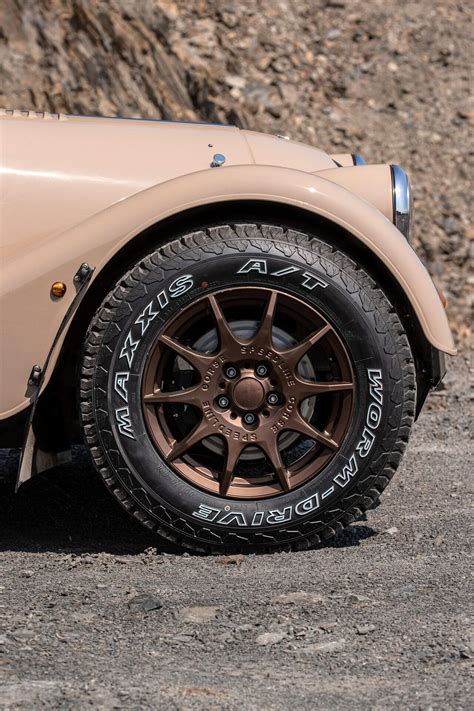 Morgan Plus Four Cx T Is An Ode To Nostalgic Off Road Adventure Cnet