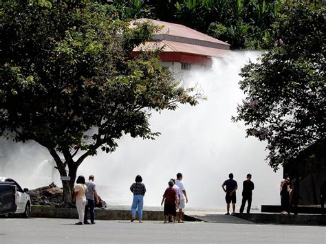 รูป เขื่อนขุนด่านปราการชล