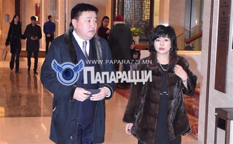 Хотын дарга ба хотын тэргүүн хатагтай