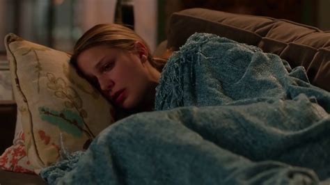 Supergirl 2x14 To Wake Up With Me Mon El Comforts Kara Homecoming
