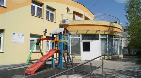 Конкурс за възлагане управлението на две социални услуги обяви Община Търговище Утро