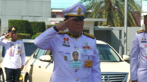 ข่าวพลเอก ประยุทธ์ จันทร์โอชา องคมนตรี เป็นผู้แทนพระองค์ ไปวางพวงมาลาเนื่องในวันที่ระลึกทหารผ่าน