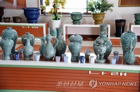 북한 나래도자기공장에서 생산된 도자기 연합뉴스