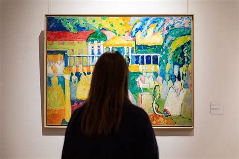 Стартовал приём заявок на участие в Международном конкурсе молодых художников «Картина мира