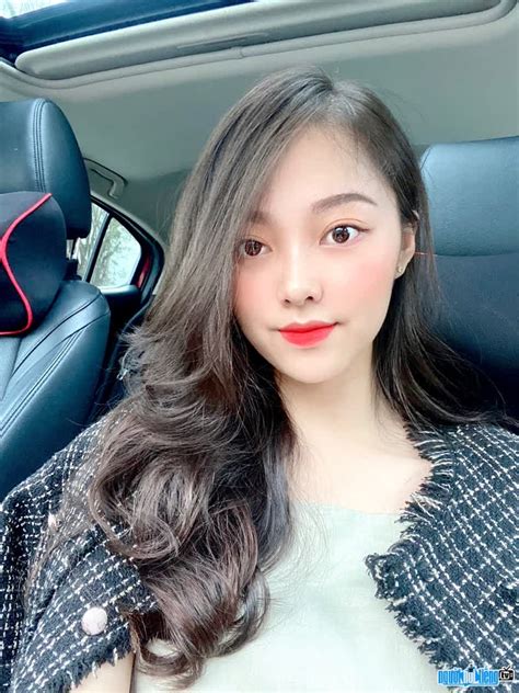 Giáo Viên Nguyễn Hà Vy Ly