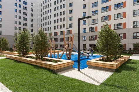 Деревянные скамейки | Backyard garden design, Garden design, Backyard ...