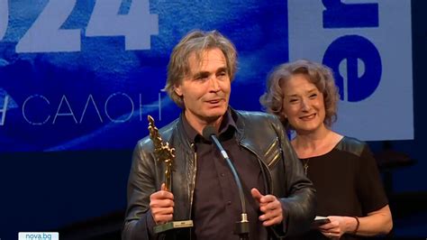 Гласът зад кадър Васил Бинев получи ИКАР за дублаж при мъжете ВИДЕО Nova