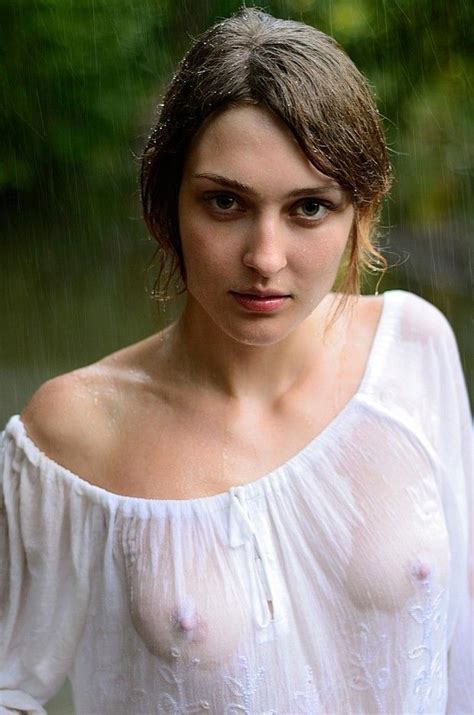 Wet Nipples Turnus