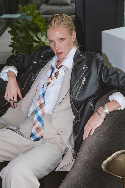 Emmie Nielsen Dt Model Management