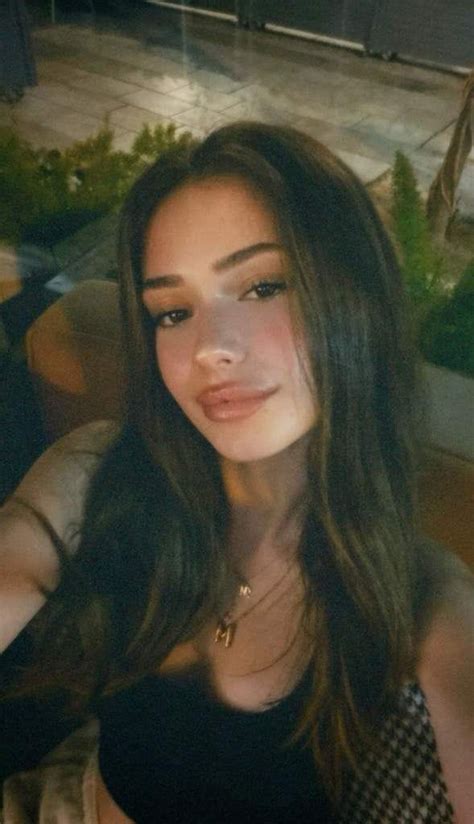 Tessa Goodman Medium