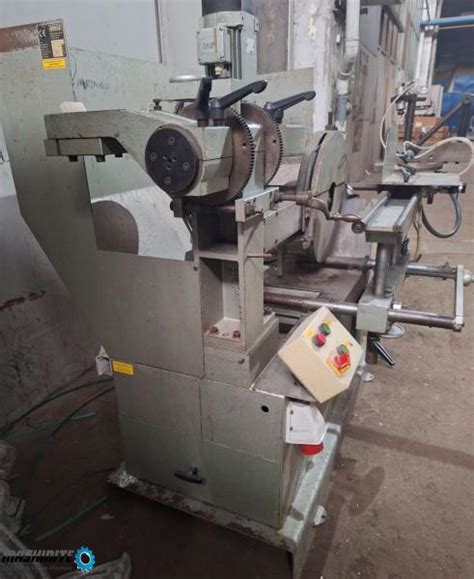 Машините Фреза за фасади