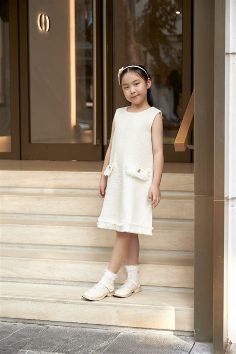 Mẫu nhí mang 2 dòng máu Việt Hàn gây ấn tượng trong bộ ảnh mới