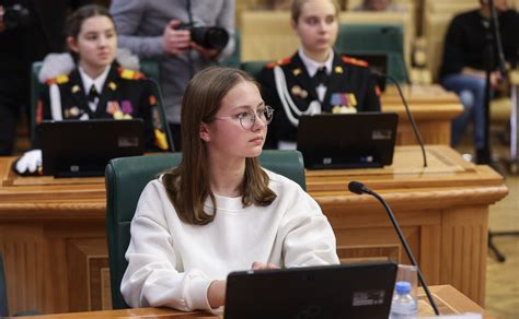 Сенаторы РФ встретились с участниками Общероссийского общественно государственного движения