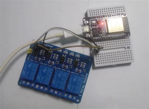 如何使用esp32控制继电器模块 趣讨教